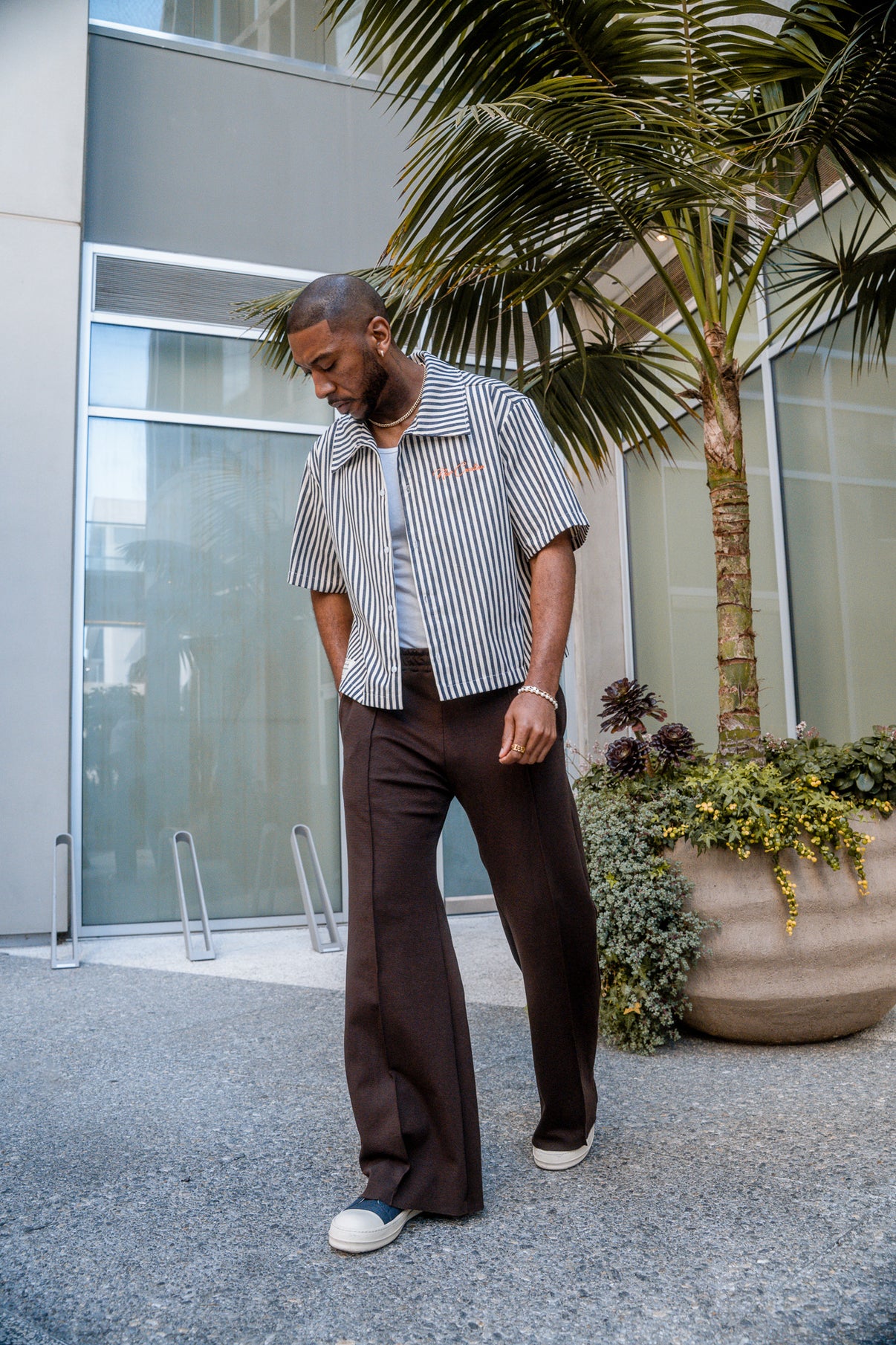 Brown Heavy Flared Pants | Men’s Streetwear Wide-Leg Pants – Whole New Vibe